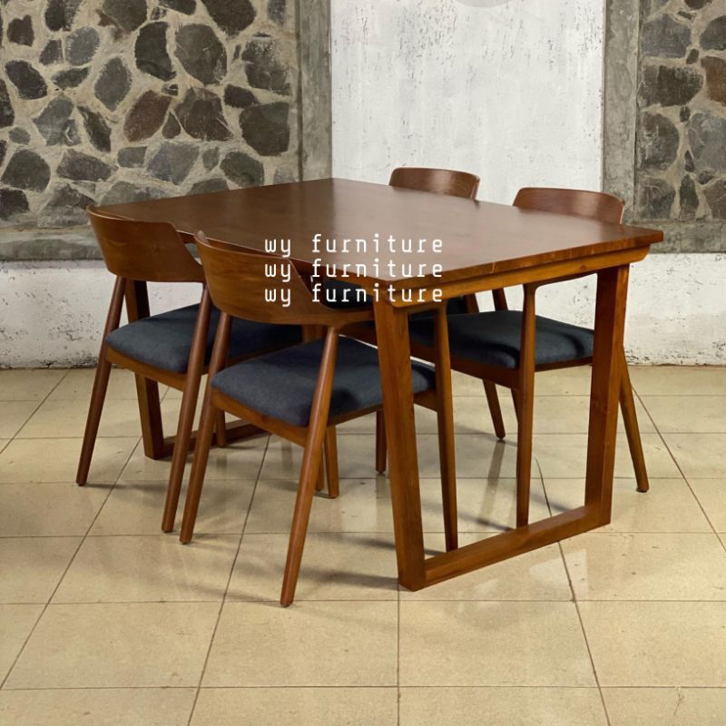 Jual Meja makan set 4 kursi kayu jati, meja makan kayu jati, kursi makan kayu jati | Shopee ...