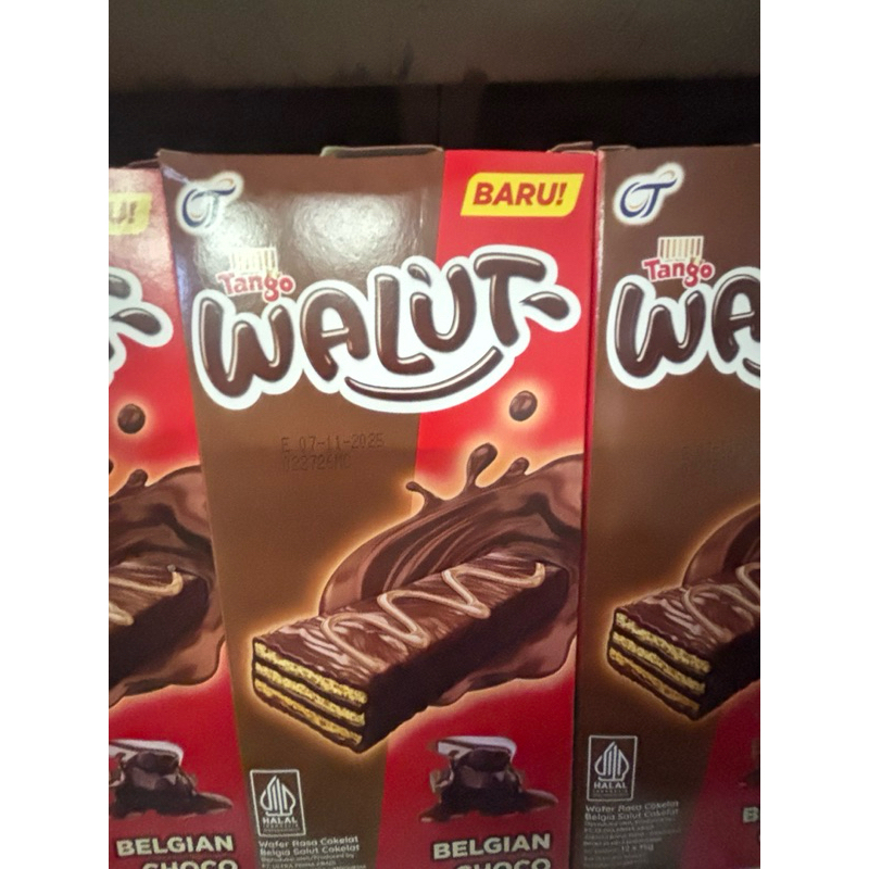 Jual Tango Wafer Walut Belgian Choco Box isi 12/box | Shopee Indonesia