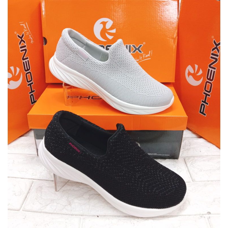 Jual Sepatu slip on wanita PHOENIX FREDA terbaru original | Shopee ...