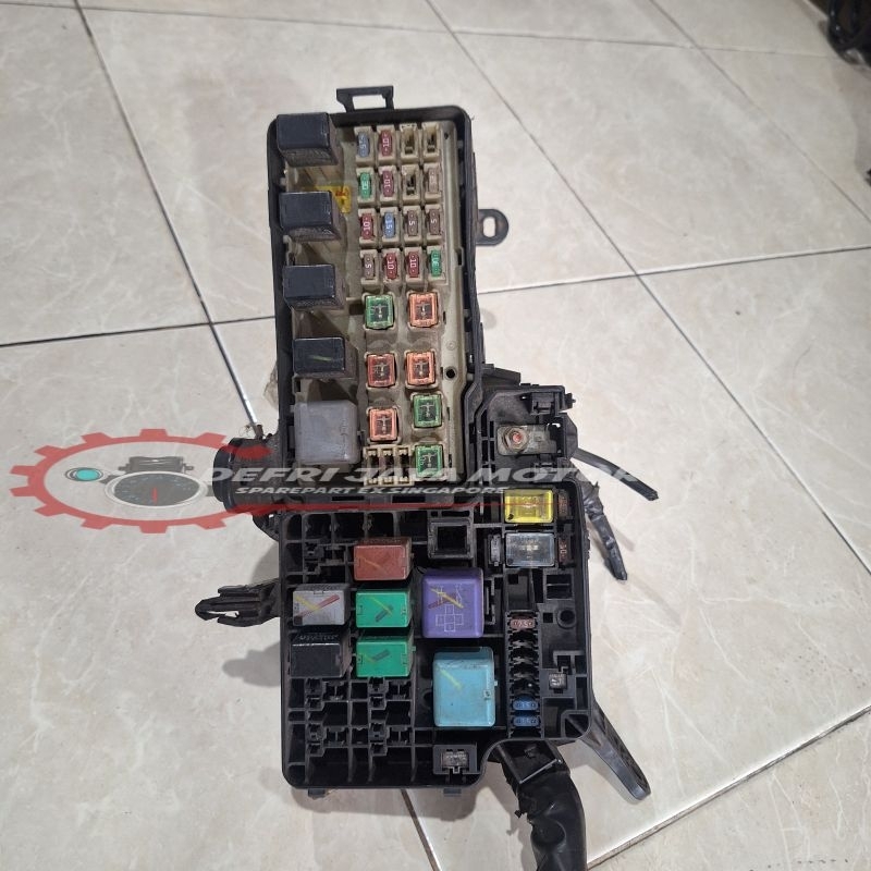 Jual Box Sekring Sikring Toyota Camry 2.4 2400cc Matic | Shopee Indonesia