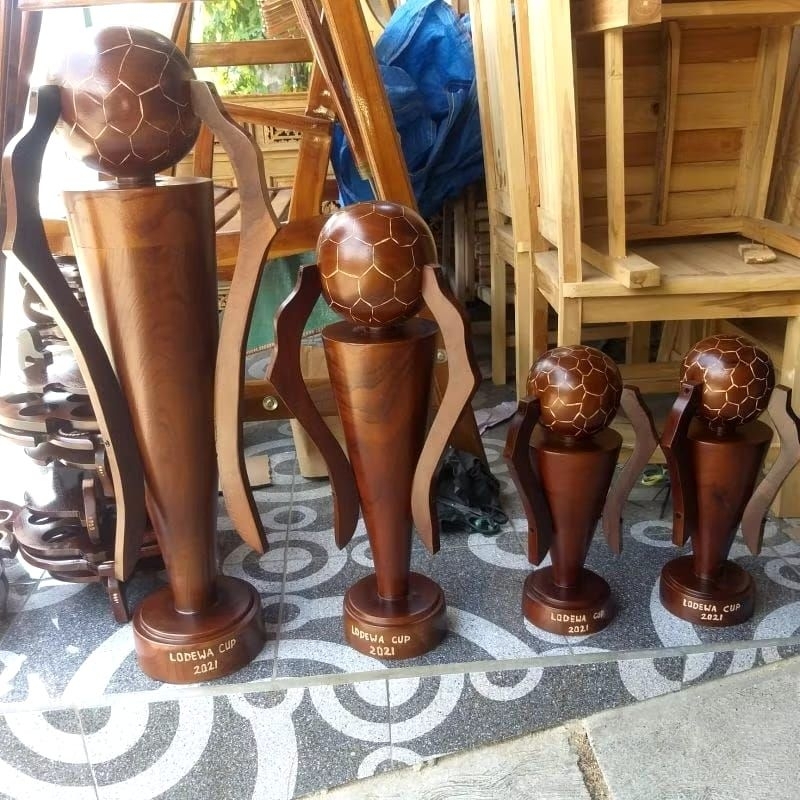 Jual Paket Piala kayu jati custom ukuran pembeli | Shopee Indonesia