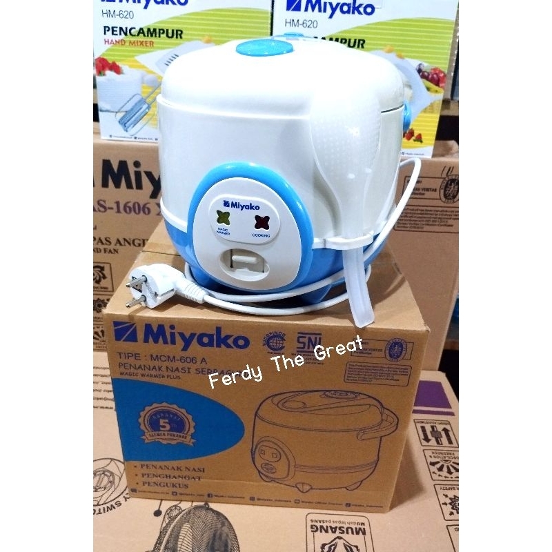 Jual Magic Com / Rice Cooker / Penanak Nasi kecil 0.6 Liter Miyako 606B ...