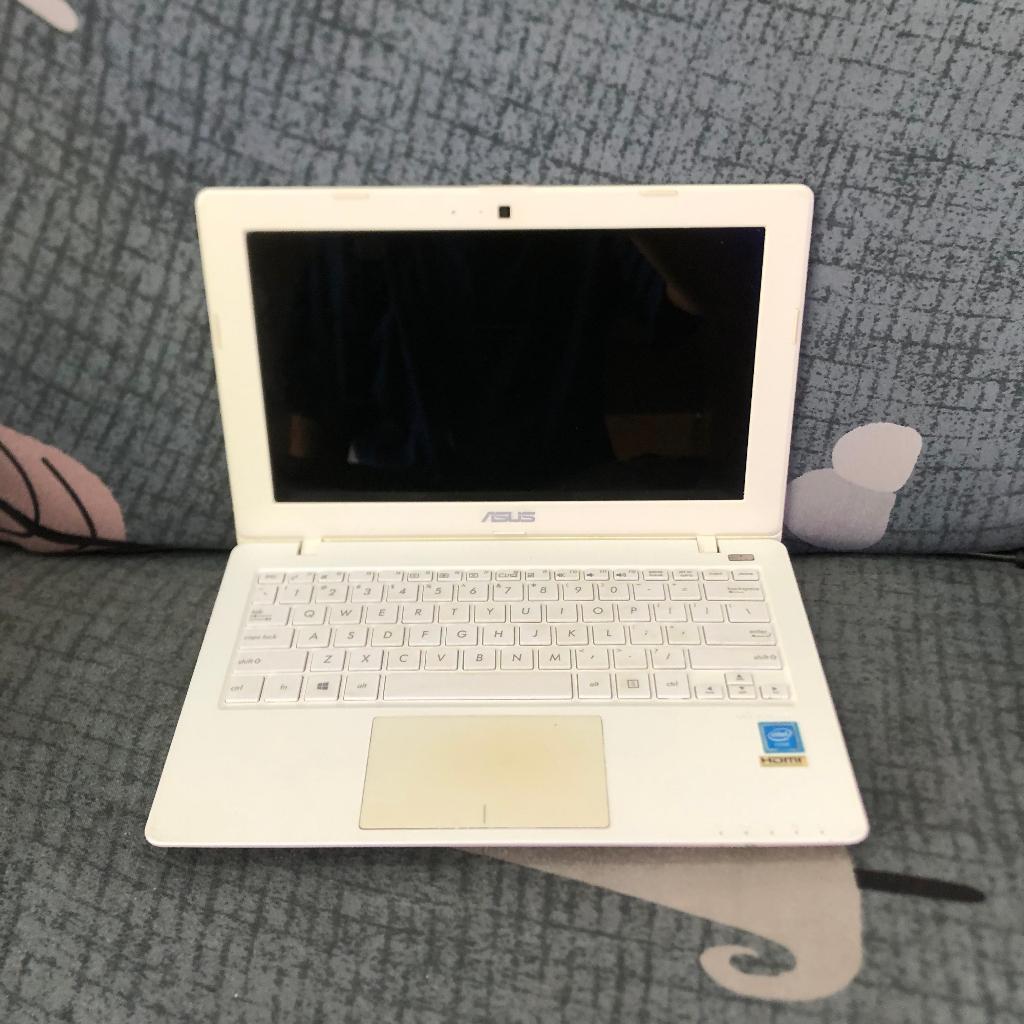 Jual Notebook Asus X200MA putih mulus | Shopee Indonesia