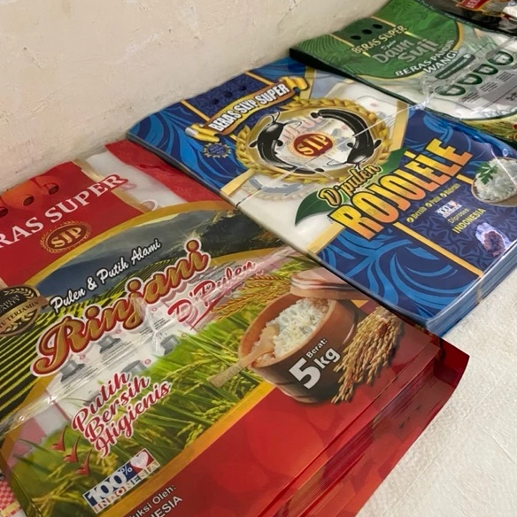 Jual PLASTIK KEMASAN BERAS 1 DUS KARTON PLASTIK LAMINASI BERAS 5 KG ...