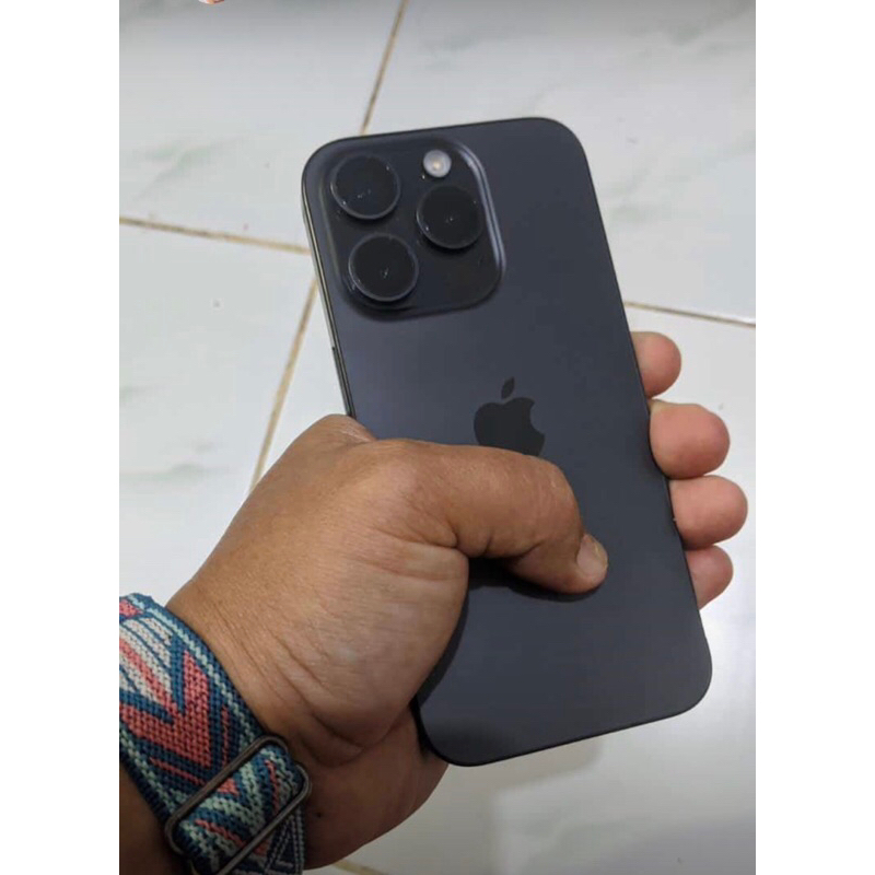 Jual Iphone 15 Pro 512 GB Black Titanium | Shopee Indonesia