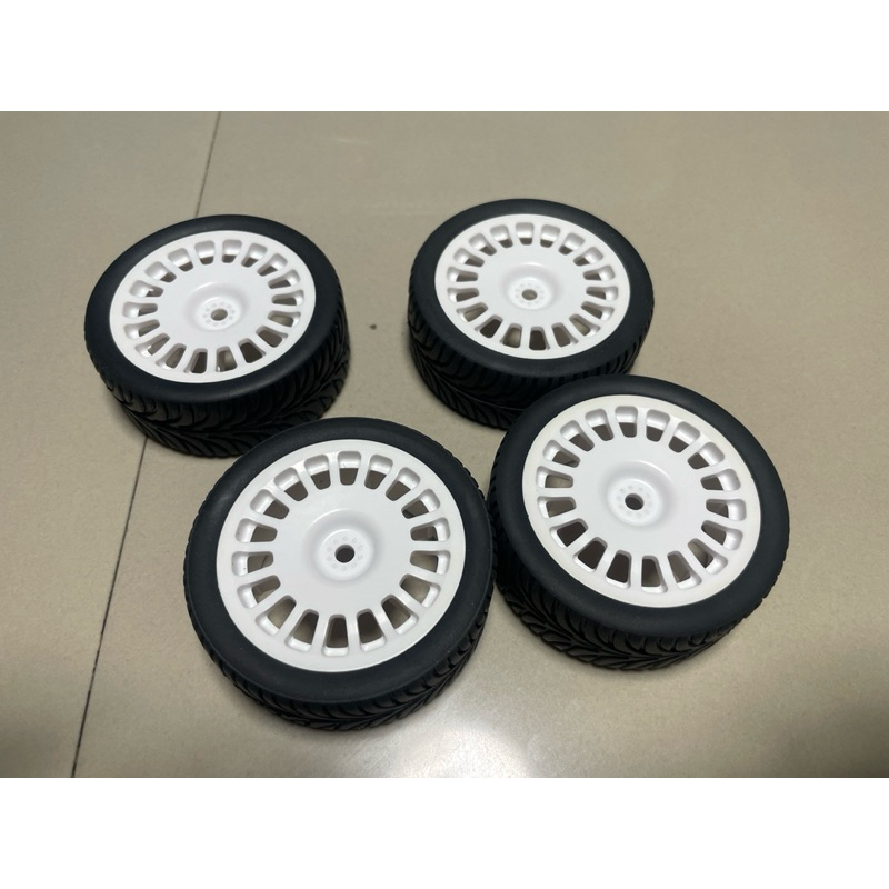 Jual Ban Onroad + Velg RC 1/10 Merek Tamiya | Shopee Indonesia