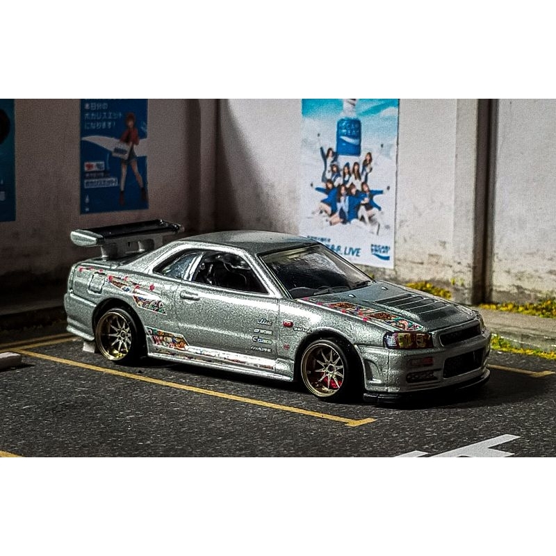 Jual Hotwheels R34 custom tampo batik + carlomo | Shopee Indonesia