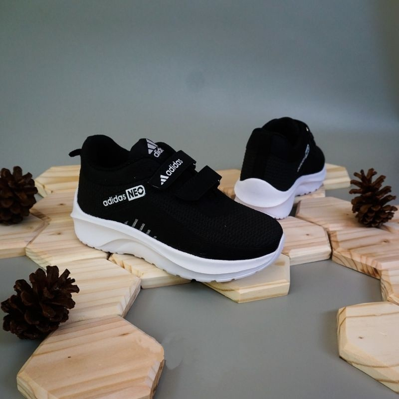 Jual SEPATU ANAK SEKOLAH PEREKAT UMUR 4 5 6 7 8 9 10 TAHUN CEWEK COWOK ...