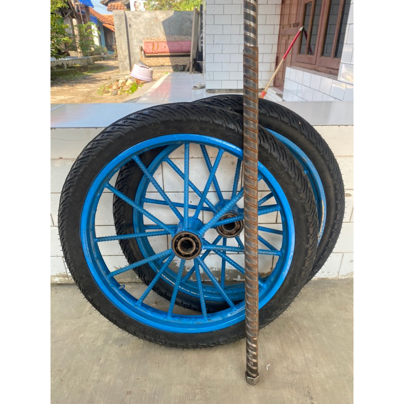 Jual roda gerobak ring 17 satu pasang + as ( bonus klem penjepit as ...