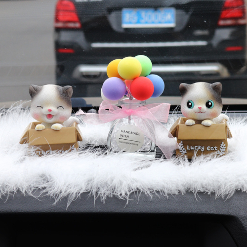 Jual Kombo Pajangan Dashboard Mobil Kucing Balon Plus Tatakan Kucing ...