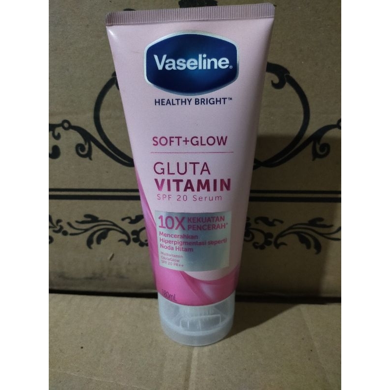 Jual VASELINE SOFT GLOW GLUTA VITAMIN SPF 20 BODY SERUM NIACINAMIDE ...