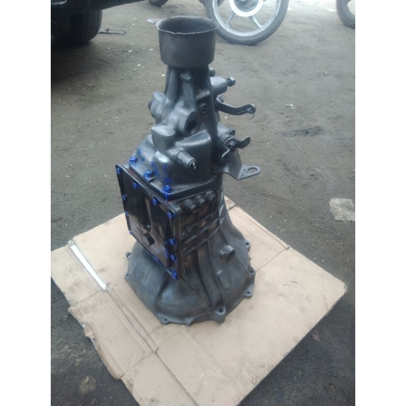 Jual TRANSMISI GEAR BOX MITSUBISHI L300 BENSIN 4 SPEED(BERGARANSI ...