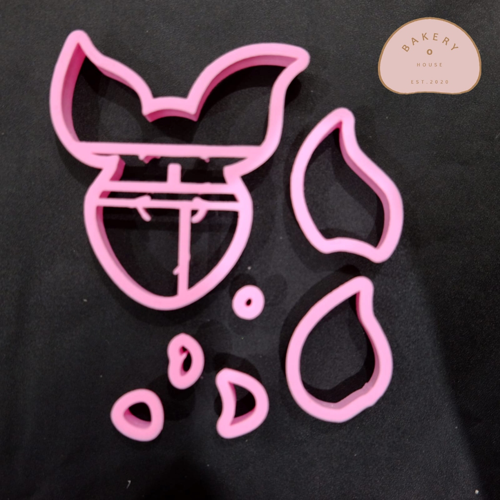 Jual NEW// CUTTER WINNIE THE POOH N FRIEND SERIES / COOKIE CUTTER ...