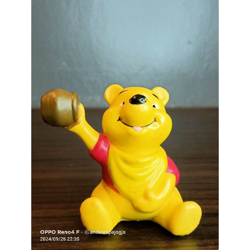 Jual action figure winnie the pooh madu | Shopee Indonesia
