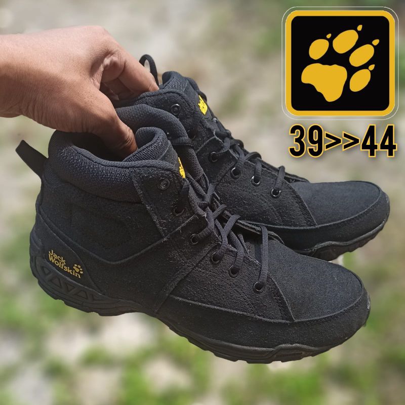 Jual Sepatu gunung Jack wolfskin sepatu hiking jws/sepatu tracking ...