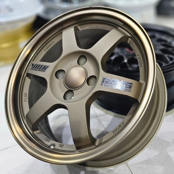 Jual velg racing 15 VOLKRAYS TE37 R15 brio jazz city freed vios agya ...
