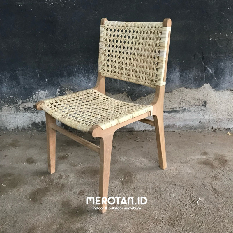 Jual Kursi Cafe Jati Anyaman Rotan Alam / Kursi Makan Jati Anyaman ...