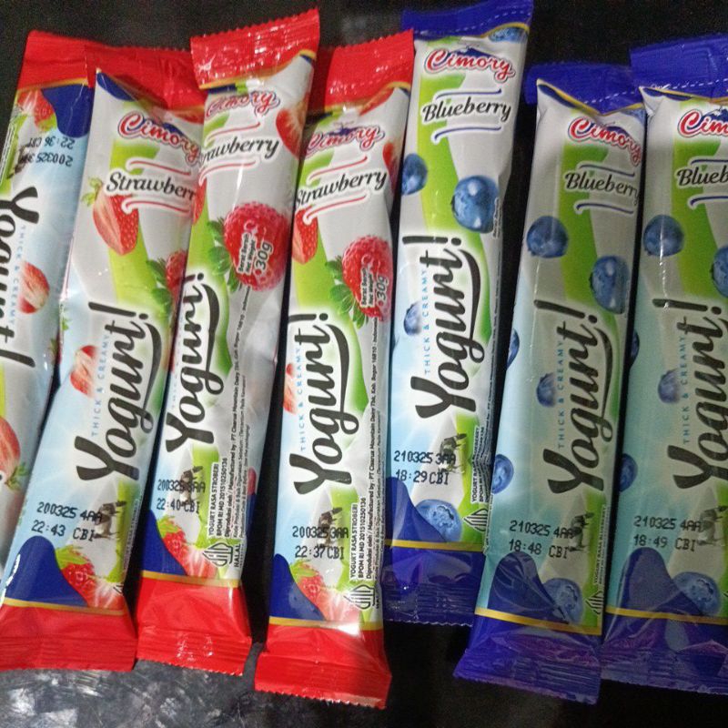 Jual Cimory yogurt stick 30gr strawberry blueberry 1 box isi 25pcs bisa ...
