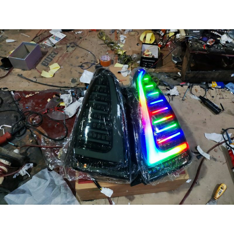 Jual New MODEL!! STOPLAMP Innova Lama Full Modif RGB Matrix padlepop ...