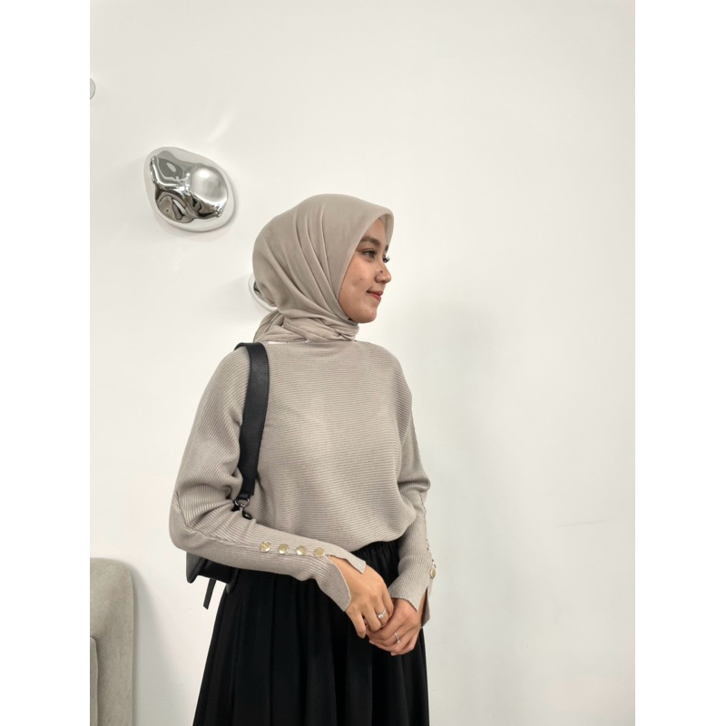 Jual TUKUBUU - Batwing Inara knit / Inara top knit halus adem / Atasan rajut big size/ Atasan ...