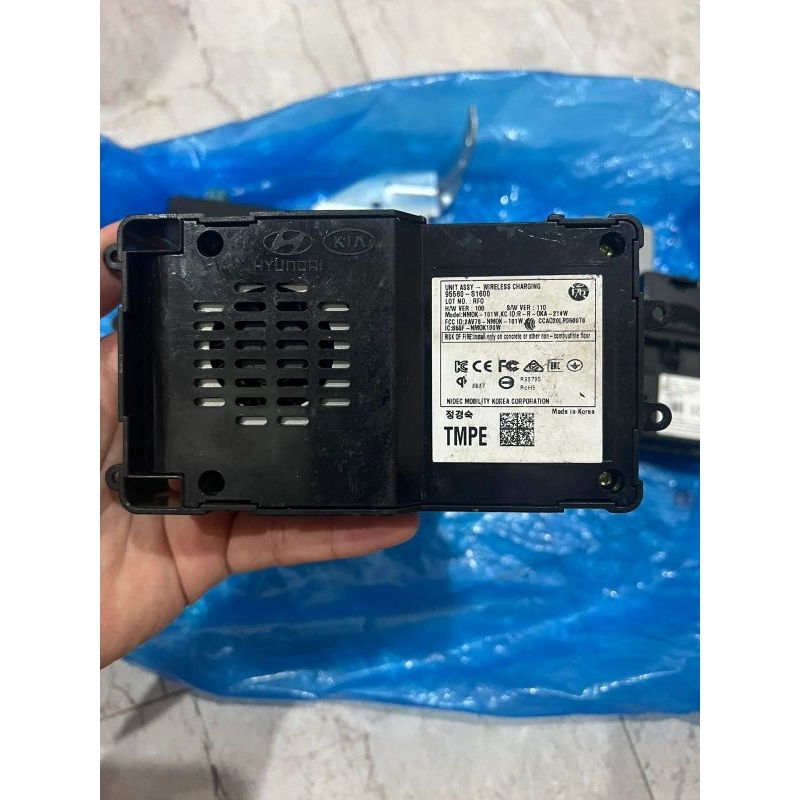 Jual Unit Assy Wireless Charging Hyundai Santafe Original | Shopee ...