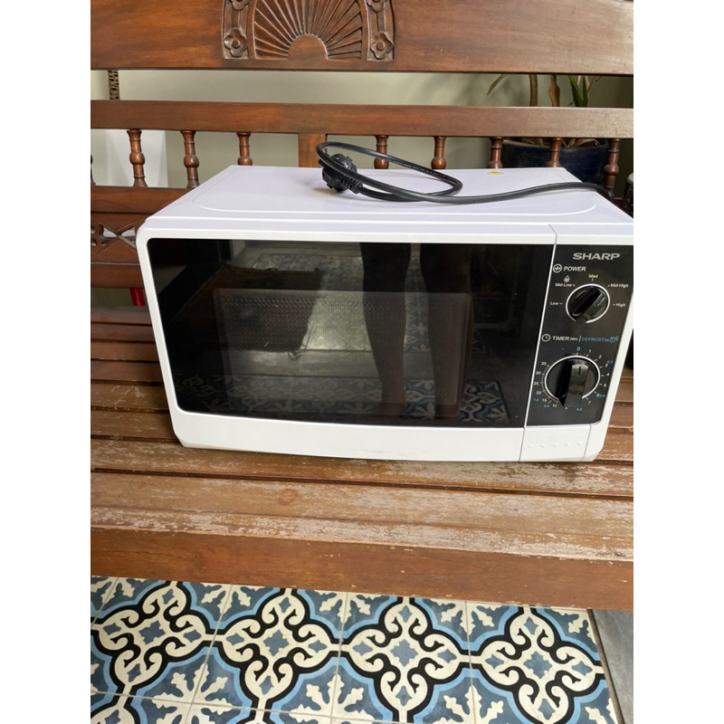 Jual SECOND Microwave Sharp 20Liter R-220MA-WH 450watt | Shopee Indonesia