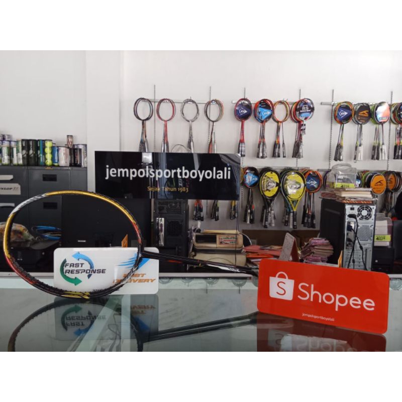 Jual RAKET BADMINTON YONEX VOLTRIC 9 LD (SUNRISE) | Shopee Indonesia