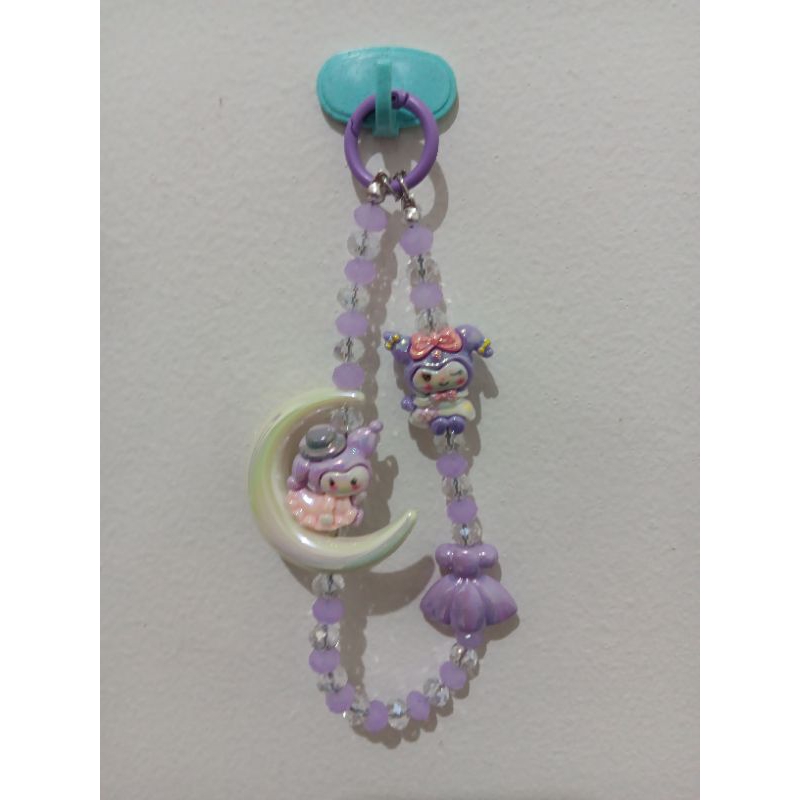 Jual strap Kuromi Ungu naek bulan sabit | Shopee Indonesia