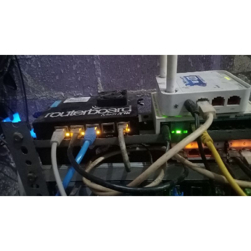 Jual mikrotik rb450G + mikrotik rb750 | Shopee Indonesia