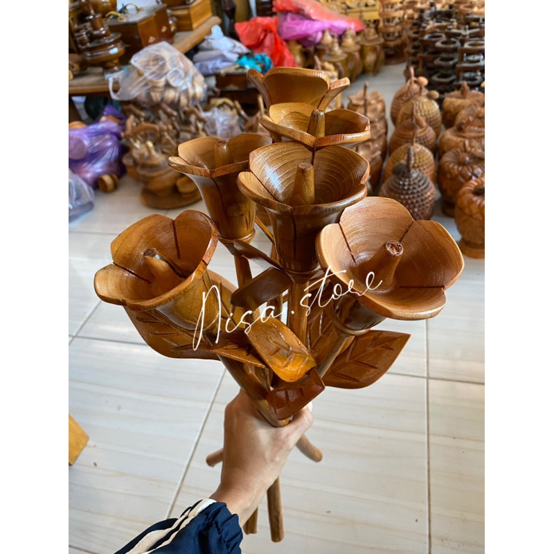 Jual bunga kayu jati/replika bunga sepatu kayu jati/dekorasi meja ...