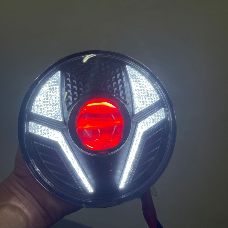 Jual Lampu Utama Biled Zeno CR7 Biled Projector Flat Cut 5,75 Inch ...