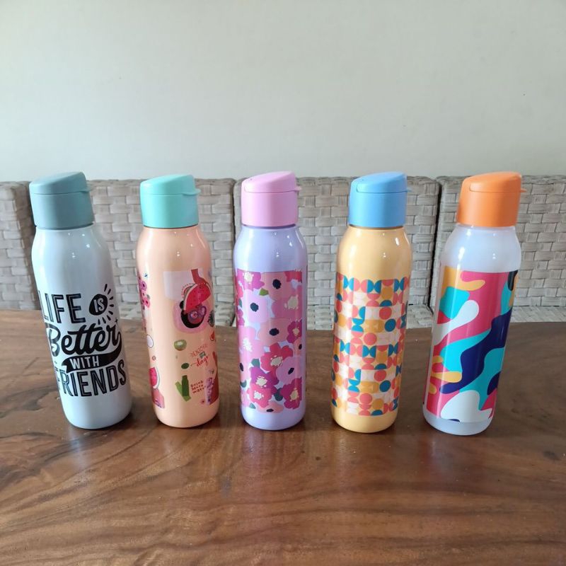 Jual Botol Minum Tupperware 750 ml Lucu Flip Top dengan Gambar | Shopee ...