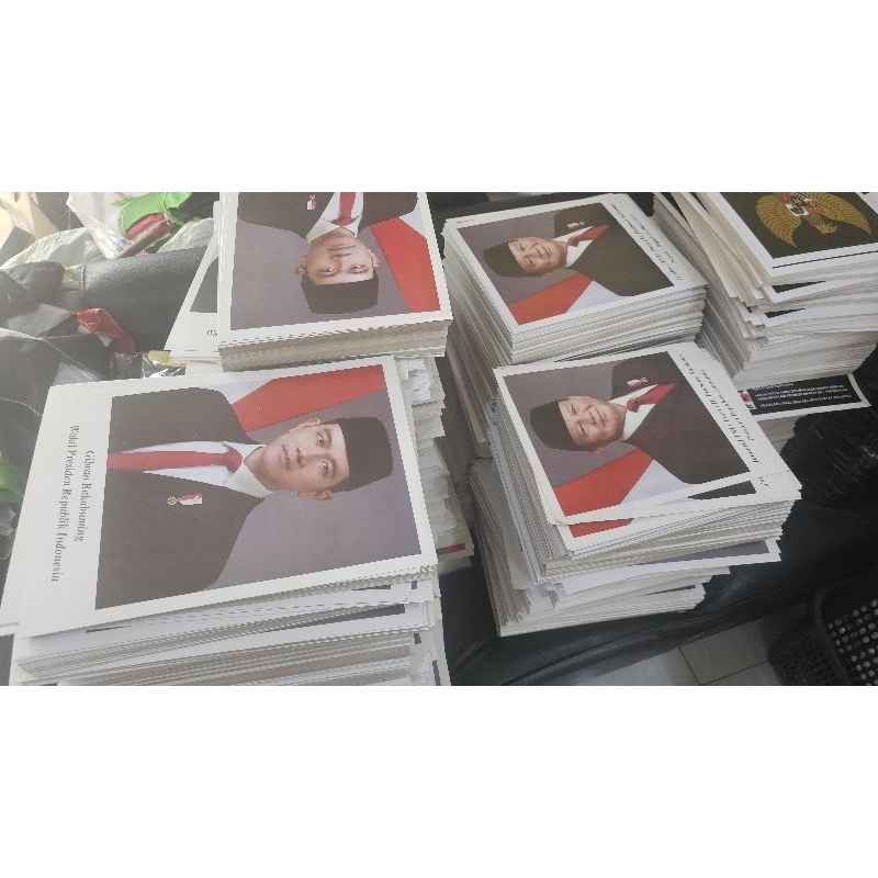 Jual PHOTO RESMI PRESIDEN & WAKIL PRESIDEN Garuda Pancasila 2024-2029 ...
