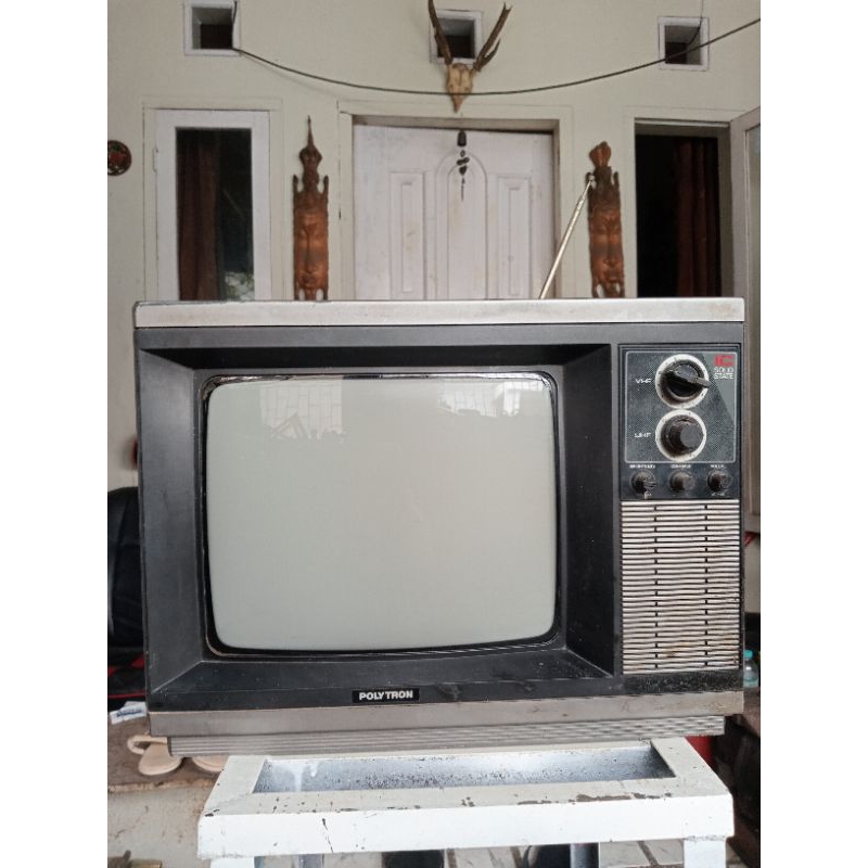 Jual Tv antik jadul/kuno Polytron lawas | Shopee Indonesia
