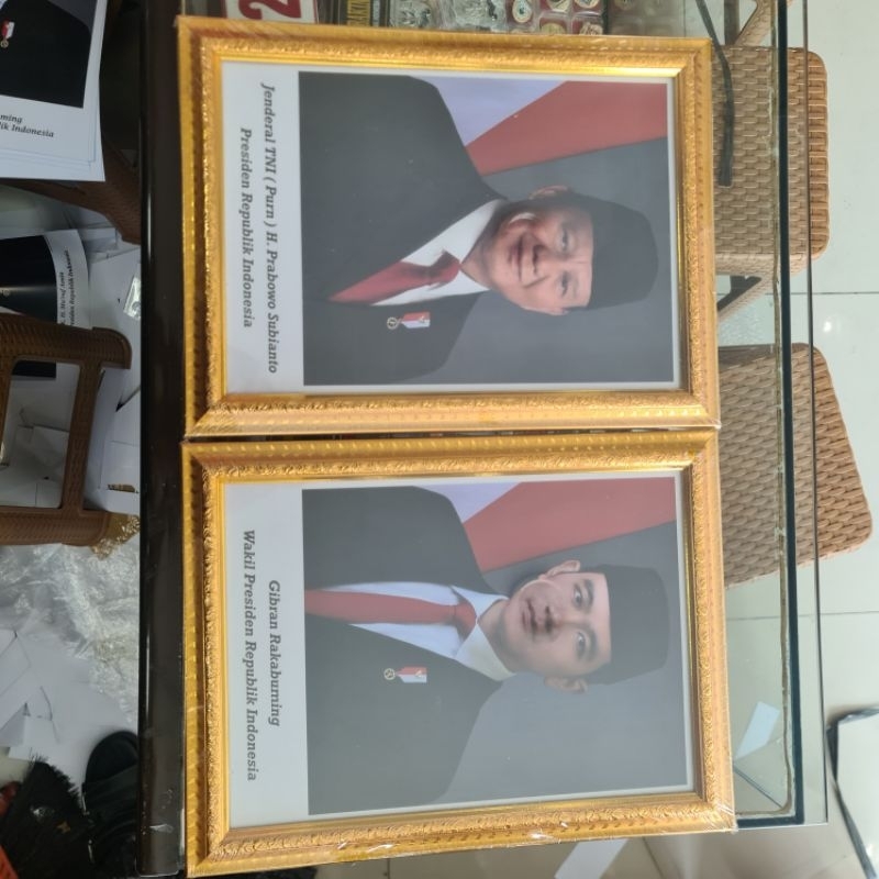 Jual Bingkai Foto Presiden dan wakil 2024 | Shopee Indonesia