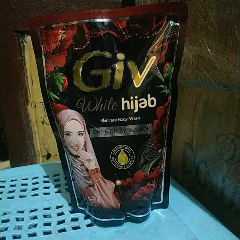 Jual Giv white hijab oud & glutacinamide 400ml | Shopee Indonesia