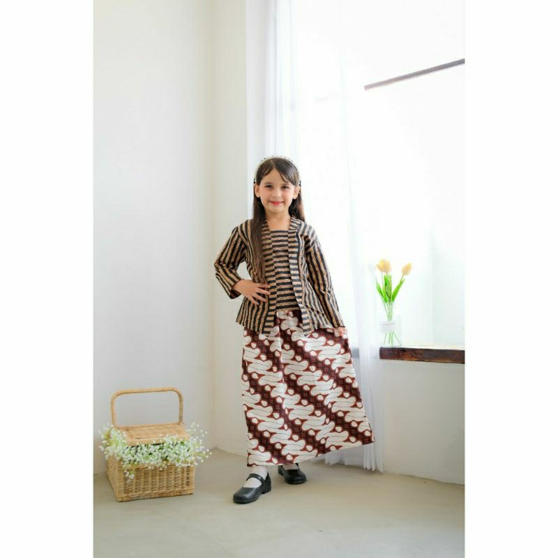 Jual SETELAN KEBAYA LURIK ANAK Adat Jawa LENGAN PANJANG usia 4 sampai 13 tahun | Shopee Indonesia