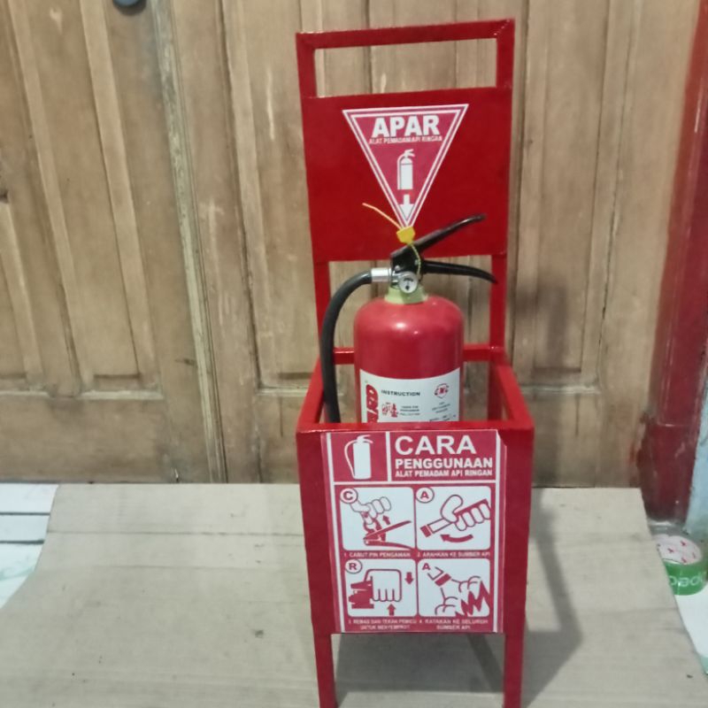 Jual Dudukan Apar +Sticker /rak besi,untuk apar 6kg,ukuran25×25×40×80 ...