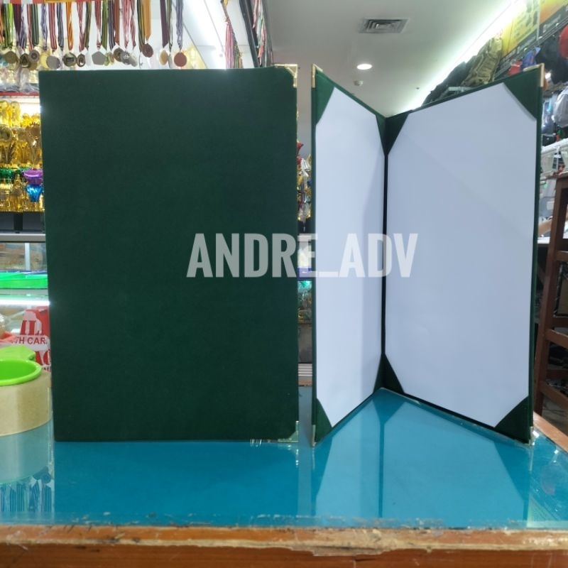 Jual map beludru hijau gelap ukuran F4 dan A4 | Shopee Indonesia