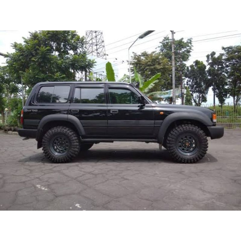 Jual over fender spakbor samping toyota landcruiser vx80 vxr80 model ...