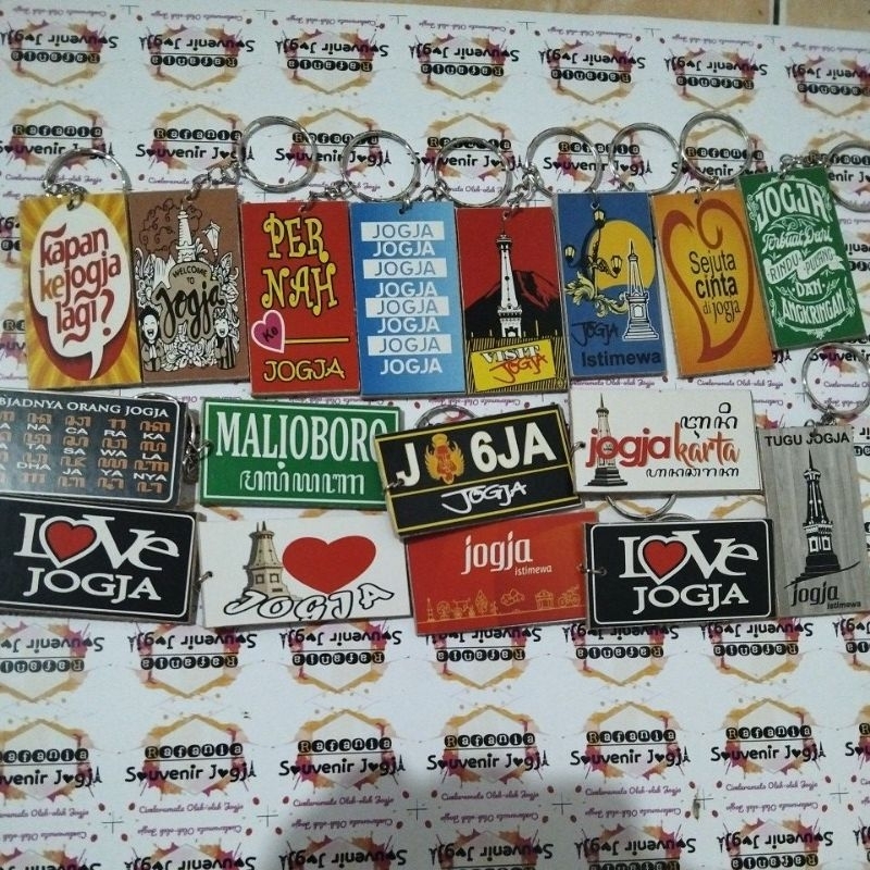Jual 10 pcs Gantungan Kunci Mix STIKER Wisata Malioboro Jogja Souvenir ...