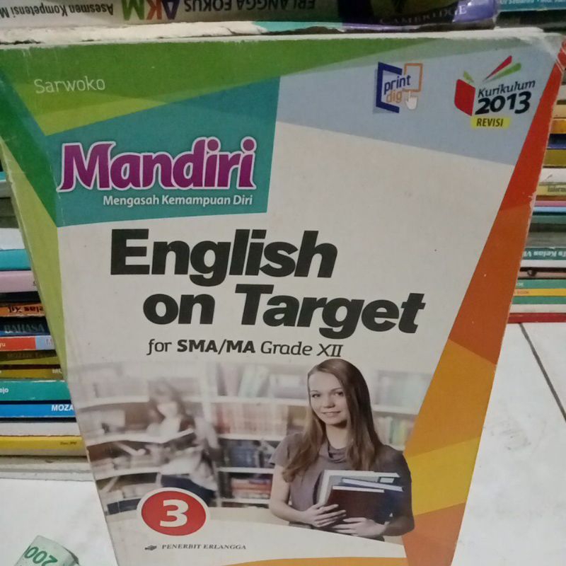 Jual buku mandiri English on Target | Shopee Indonesia