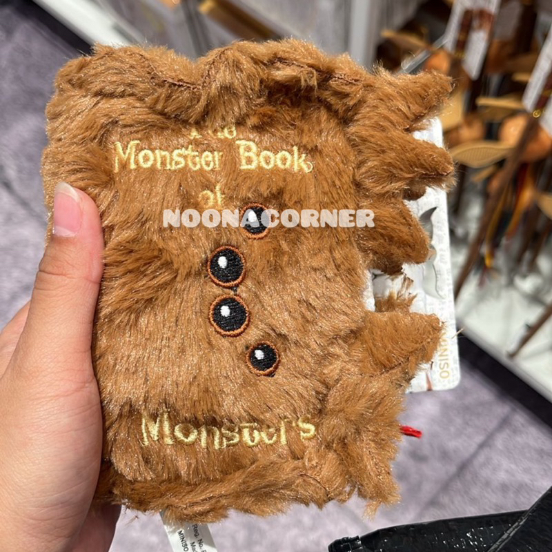 Jual Miniso x Harry Potter ‼️The Monster of Monster Book Getar Harry ...