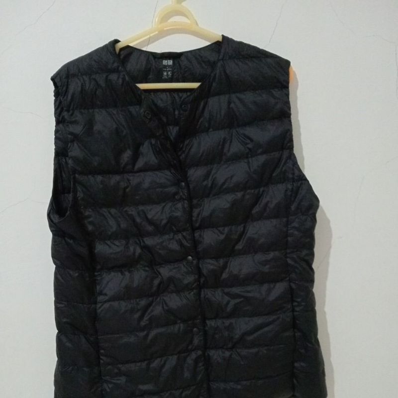 Jual UNIQLO VEST HITAM | Shopee Indonesia