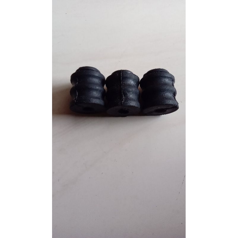 Jual Kaki karet Mounting compressor AC original Panasonic 1 set isi 3 ...