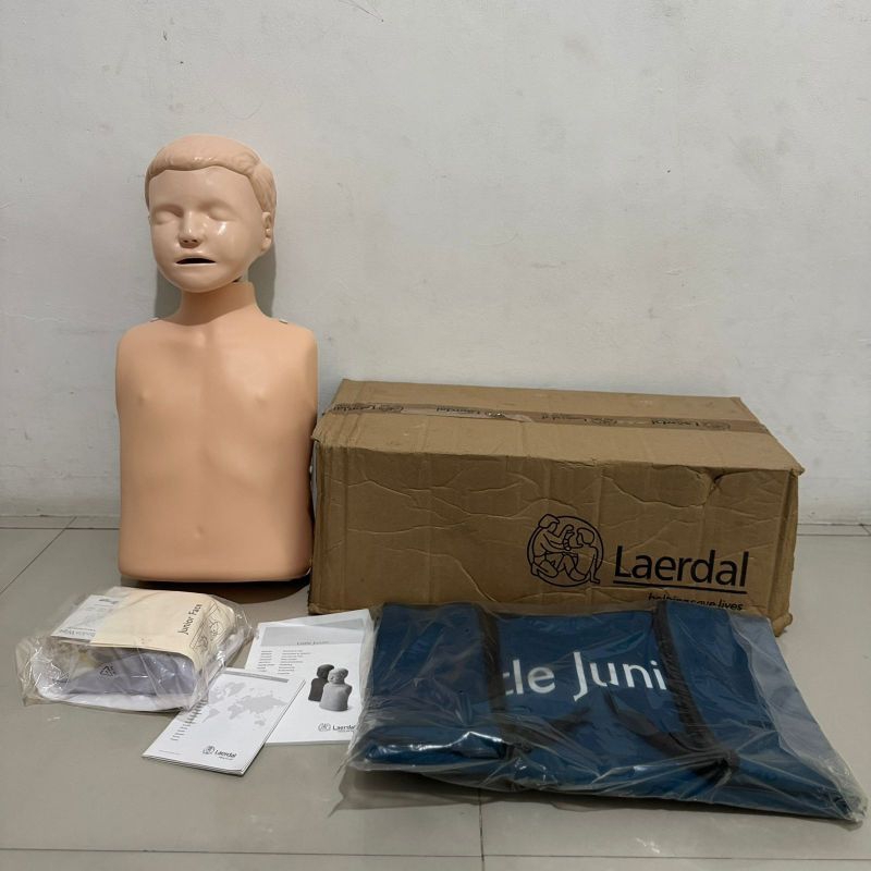 Jual Phantom Manekin / Manikin CPR Anak Laerdal / Little Junior ...