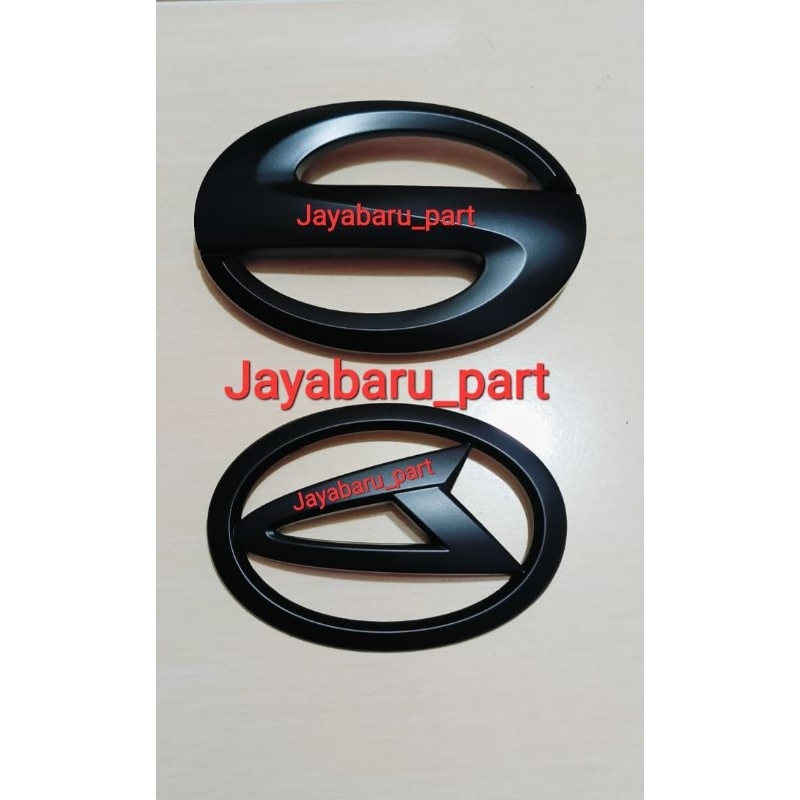 Jual Emblem logo daihatsu SIGRA set depan dan belakang hitam doff ...