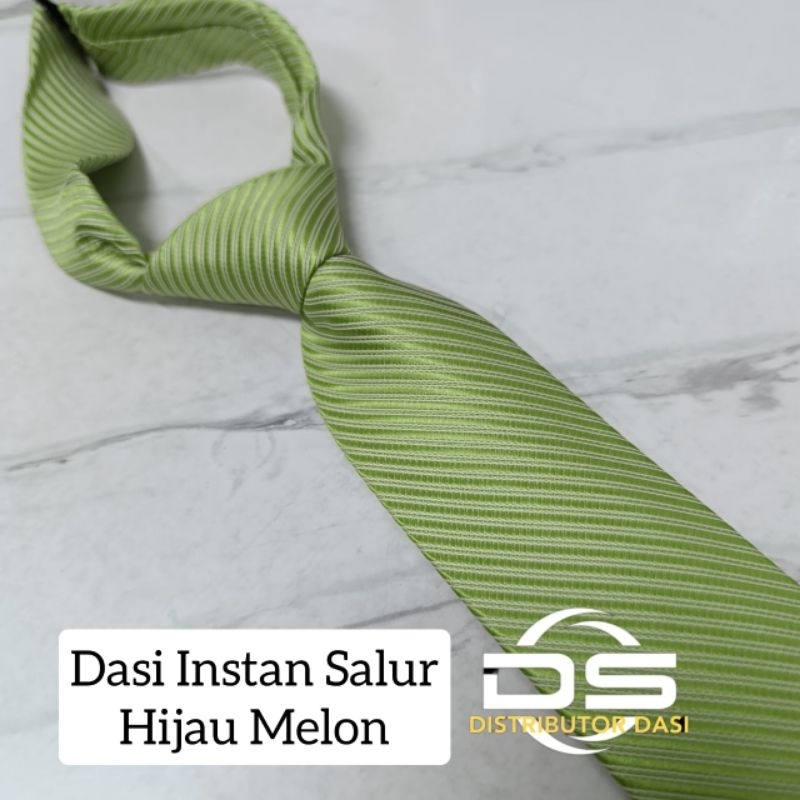 Jual Dasi Pria Hijau Sage Dasi Kantor Dasi Motif Garis Hijau Natal ...