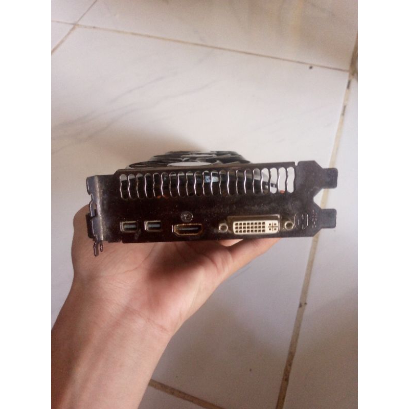 Jual Vga Gigabyte AMD Radeon R9 200/HD 7900 Series | Shopee Indonesia