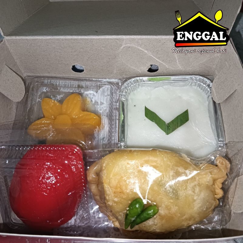 Jual Paket Snack box Isi 4 Pcs / Kue Basah / Kue Tradisional | Shopee ...